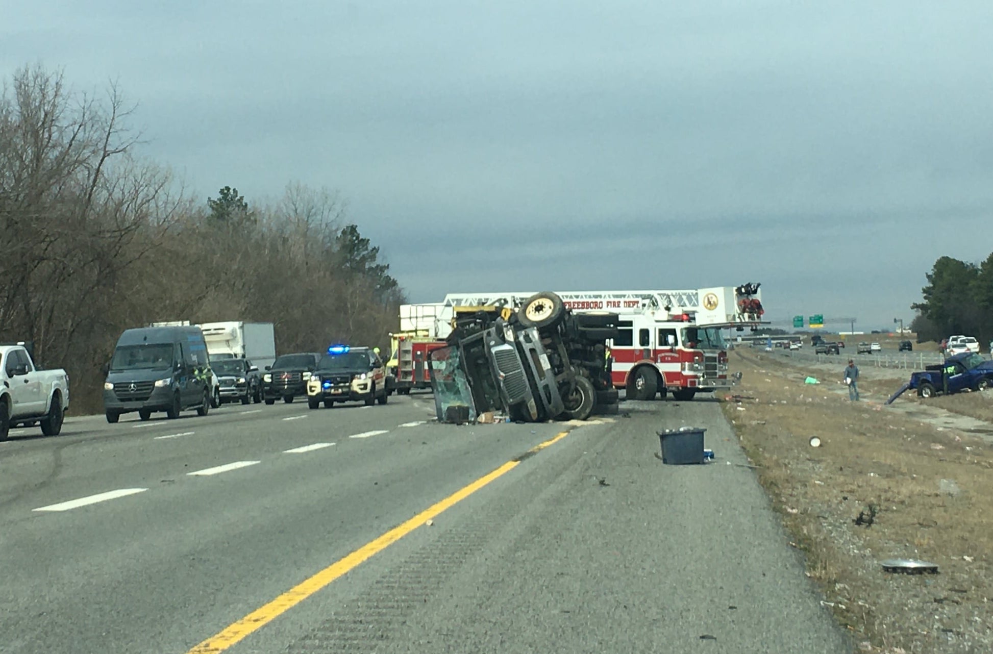 Tractor-trailer overturned on Interstate 24 - Nashville News Hub